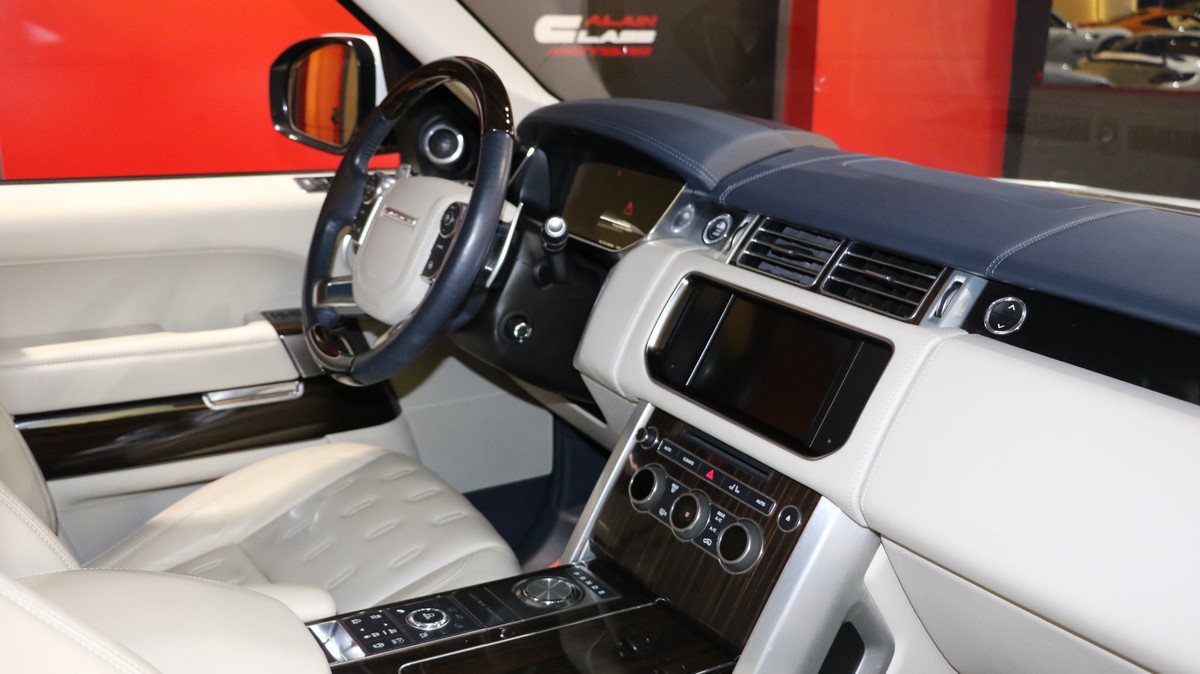 Alain Class Motors | Range Rover SVAutobiography