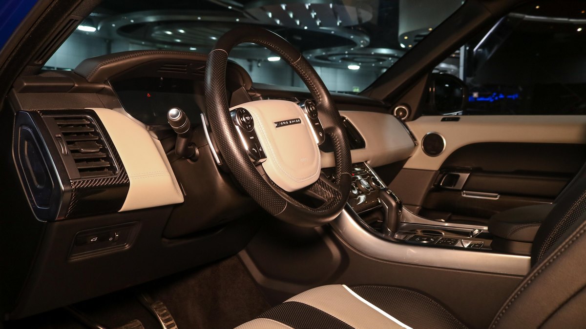 Alain Class Motors | Range Rover Sport SVR