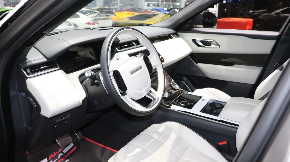 Alain Class Motors | Range Rover Velar D300 HSE First Edition