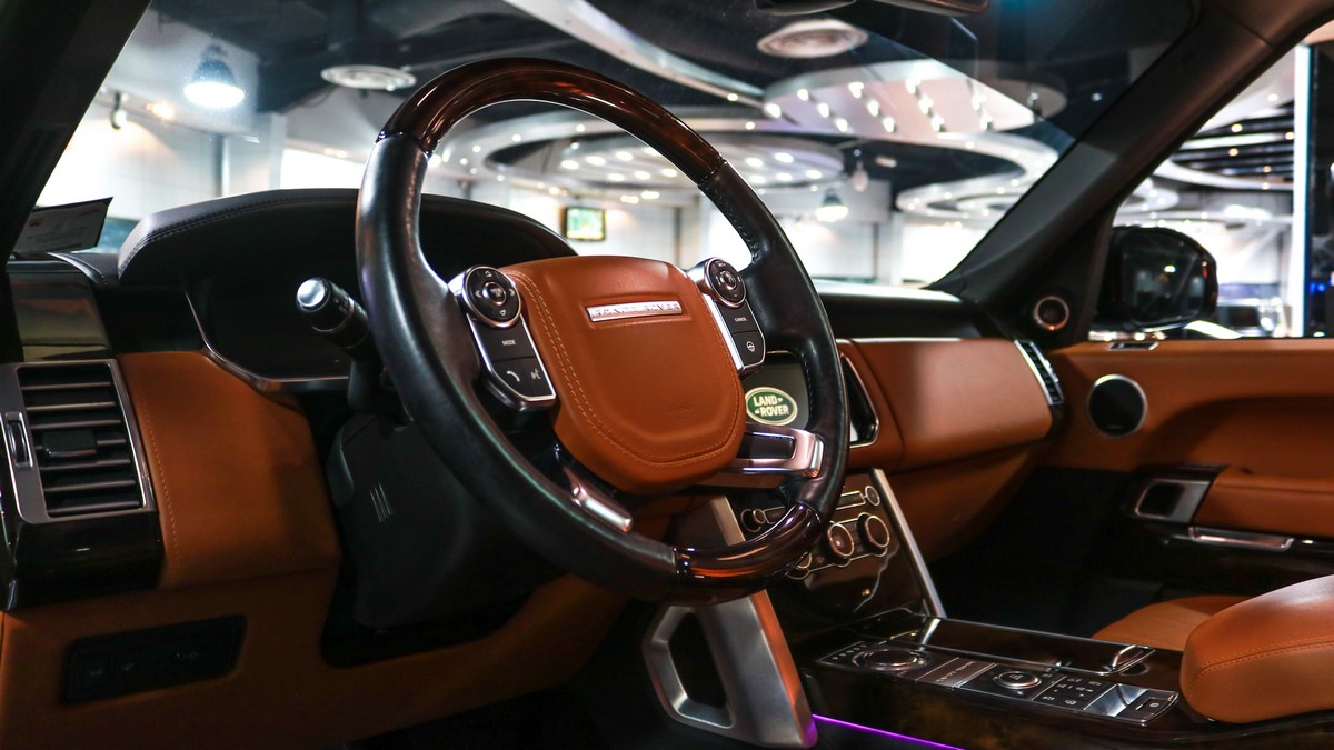 Alain Class Motors | Range Rover Autobiography LWB