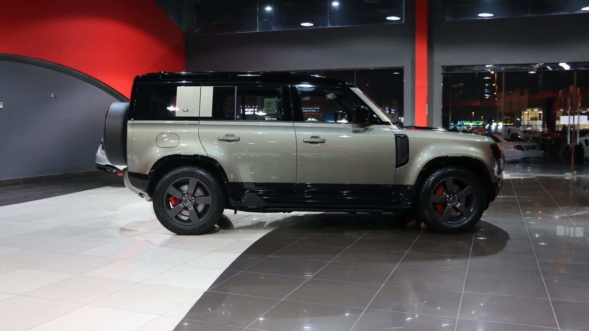 Alain Class Motors | Land Rover Defender X P400