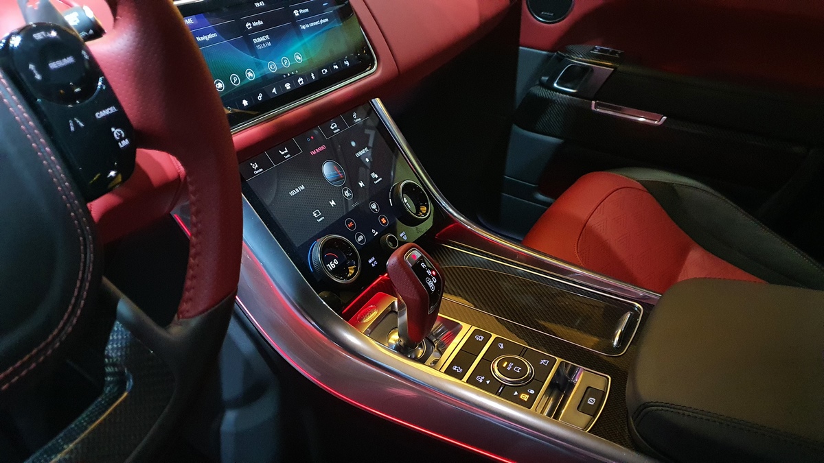 Alain Class Motors | Range Rover Sport SVR