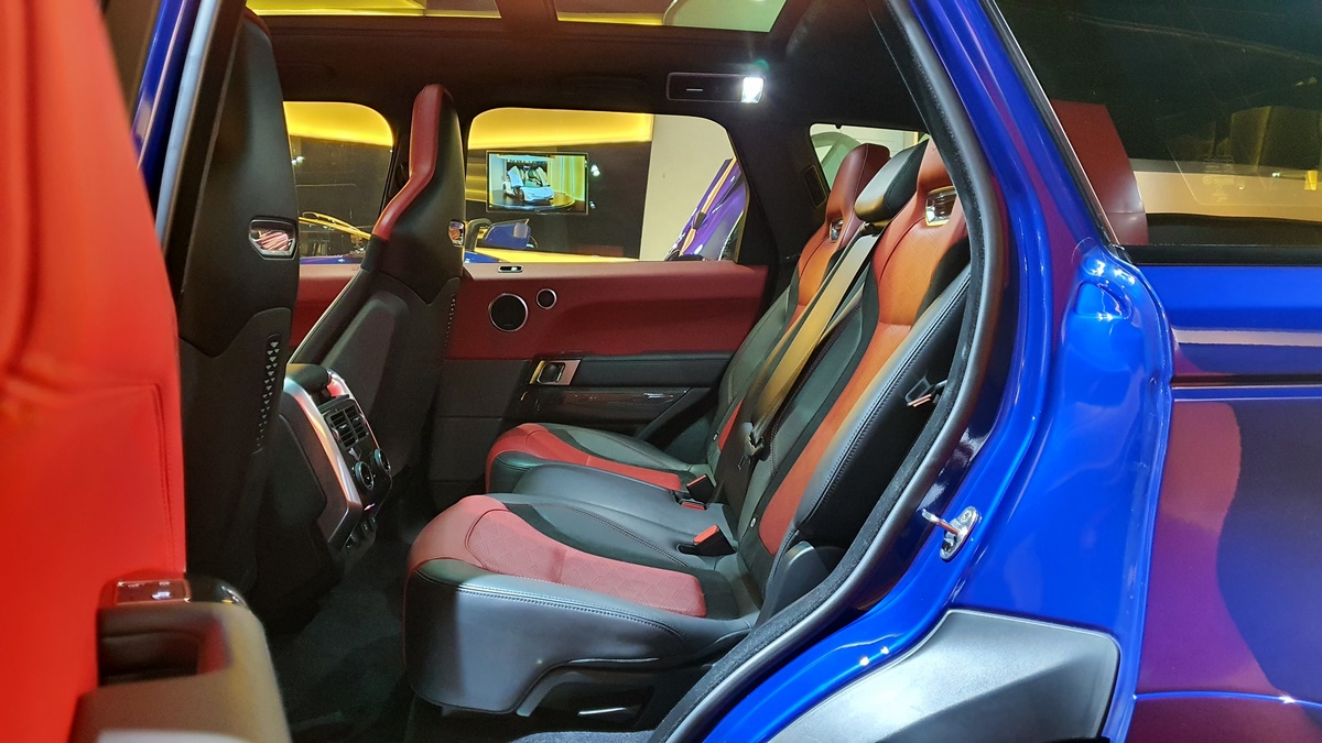 Alain Class Motors | Range Rover Sport SVR