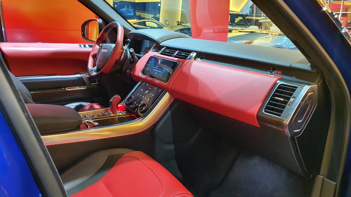 Alain Class Motors | Range Rover Sport SVR