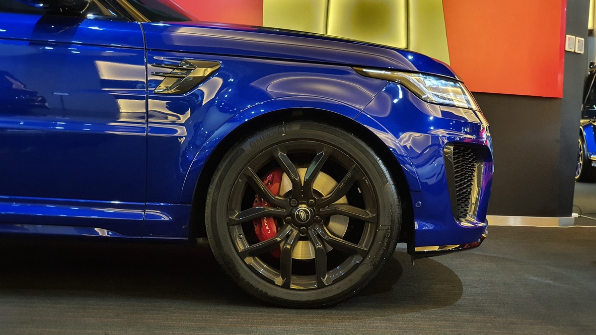 Alain Class Motors | Range Rover Sport SVR