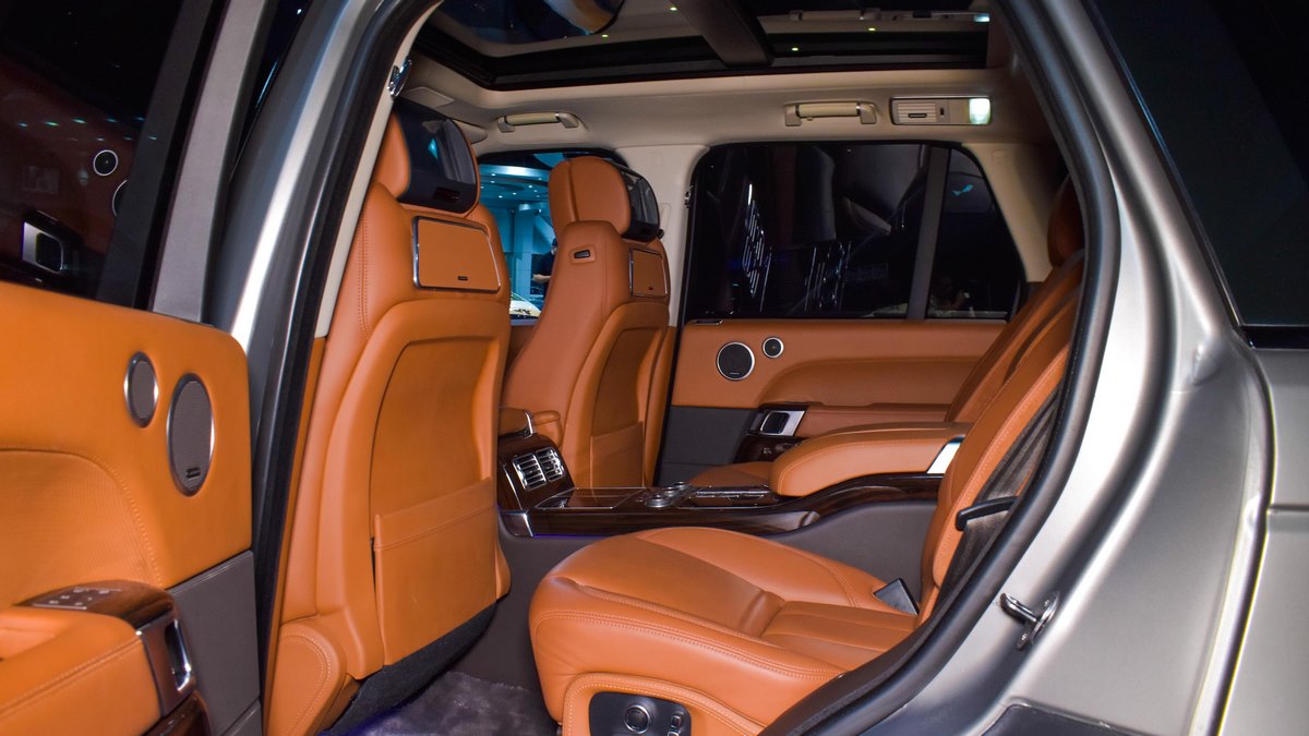 Alain Class Motors | Range Rover SV Autobiography