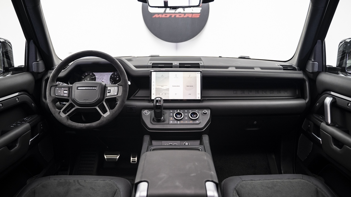 Alain Class Motors | Land Rover Defender V8 Carpathian Edition