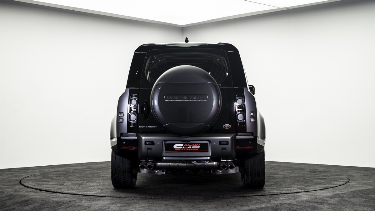 Alain Class Motors | Land Rover Defender V8 Carpathian Edition
