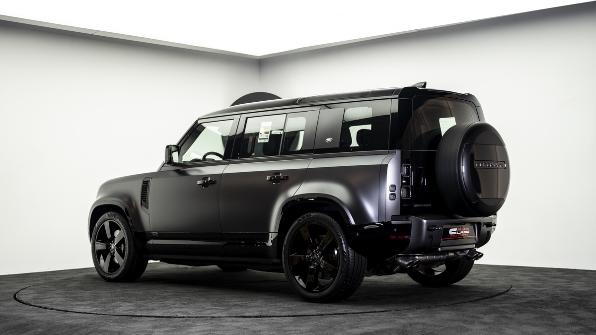 Alain Class Motors | Land Rover Defender V8 Carpathian Edition