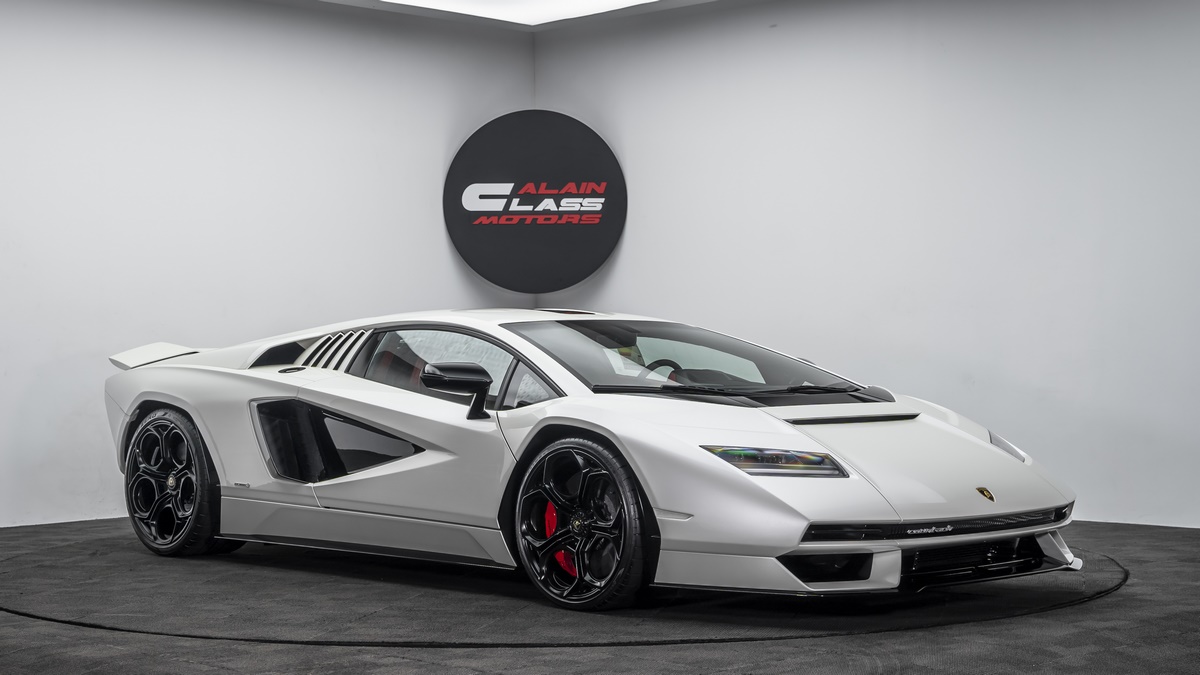 Alain Class Motors | Lamborghini Countach LPI 800-4 - 1 of 112