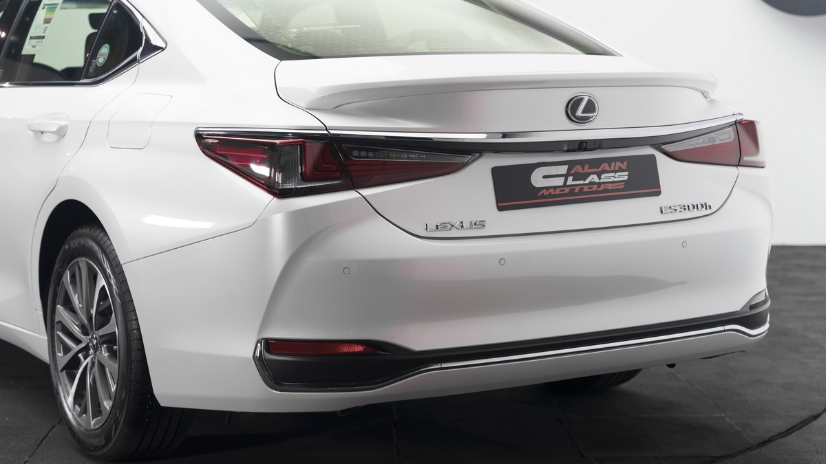 Alain Class Motors | Lexus ES300h