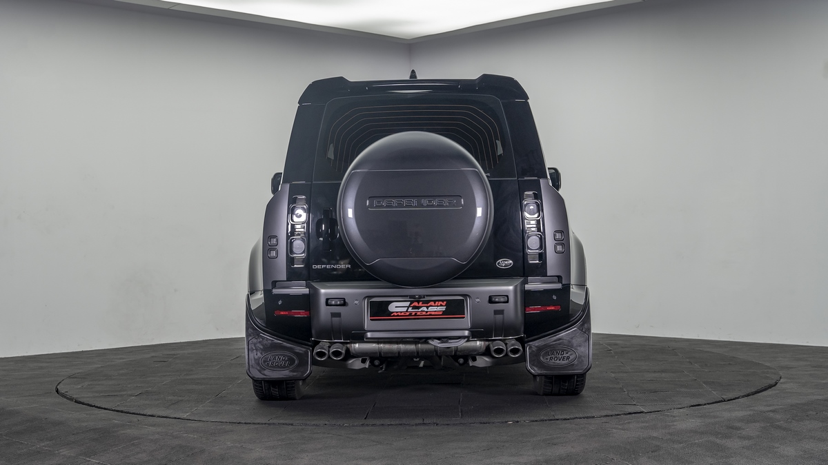 Alain Class Motors | Land Rover Defender 90 V8 Carpathian Edition