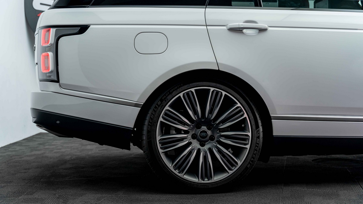 Alain Class Motors | Range Rover Autobiography P525 LWB