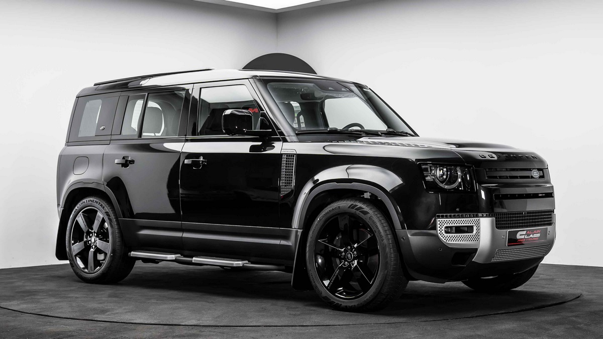 Alain Class Motors | Land Rover Defender SE P400