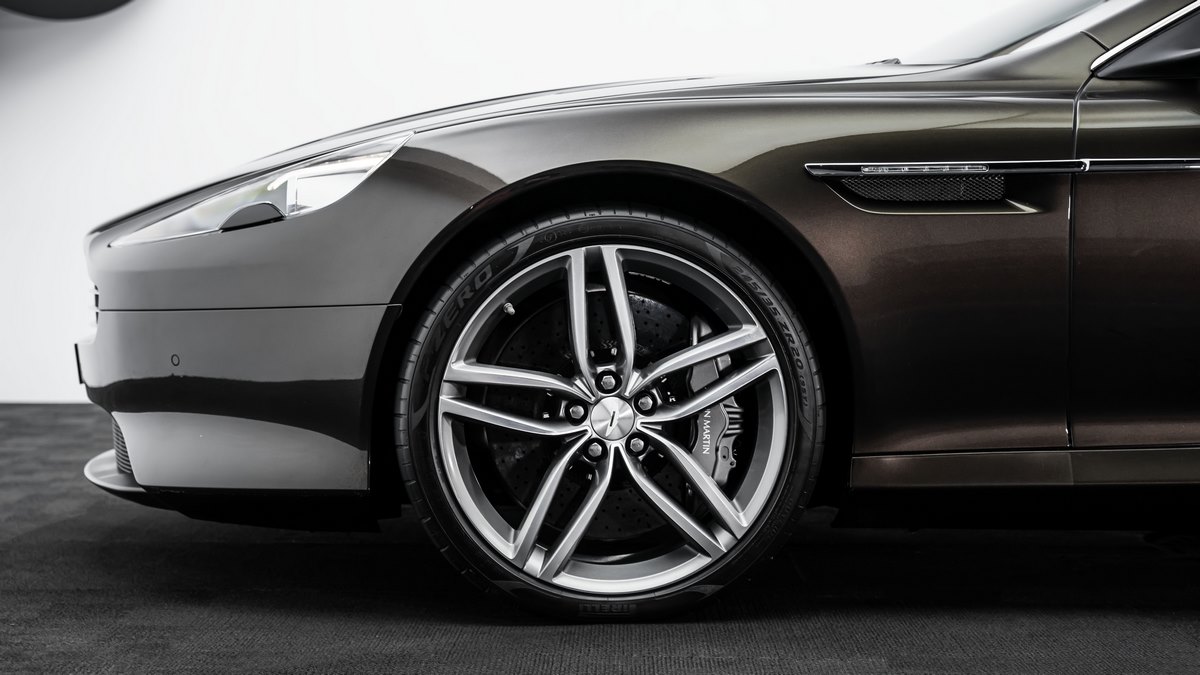 Alain Class Motors | Aston Martin DB9