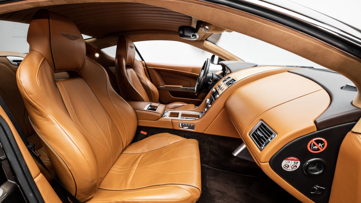 Alain Class Motors | Aston Martin DB9