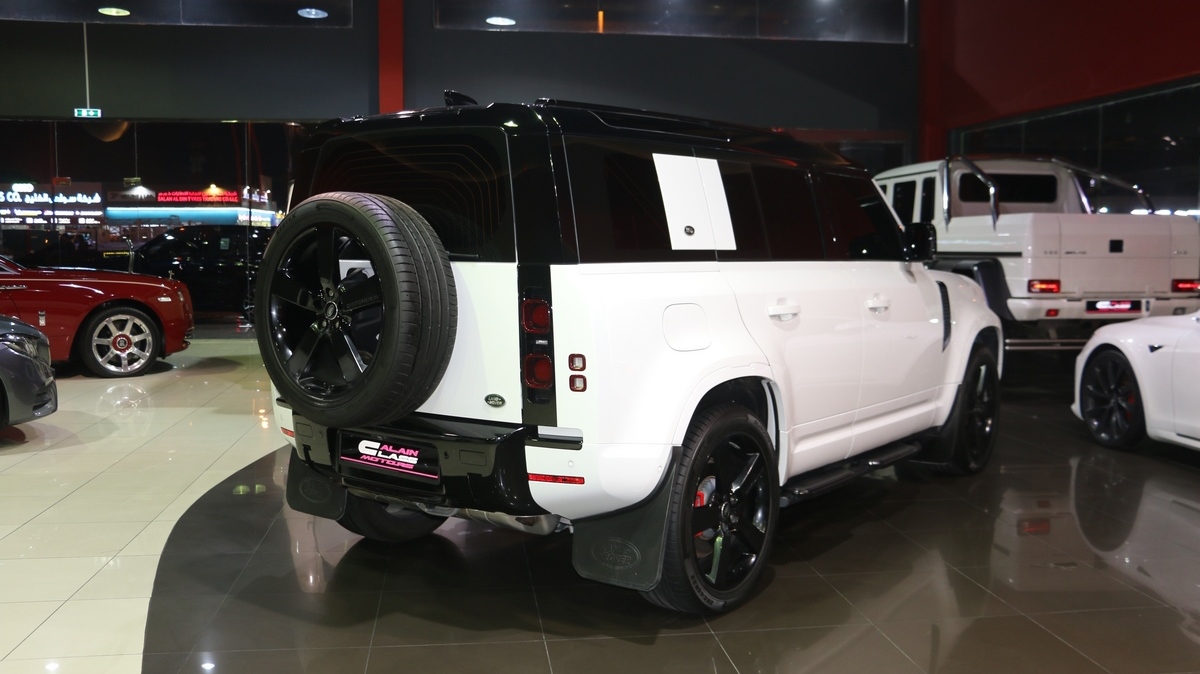 Alain Class Motors | Land Rover Defender HSE P400