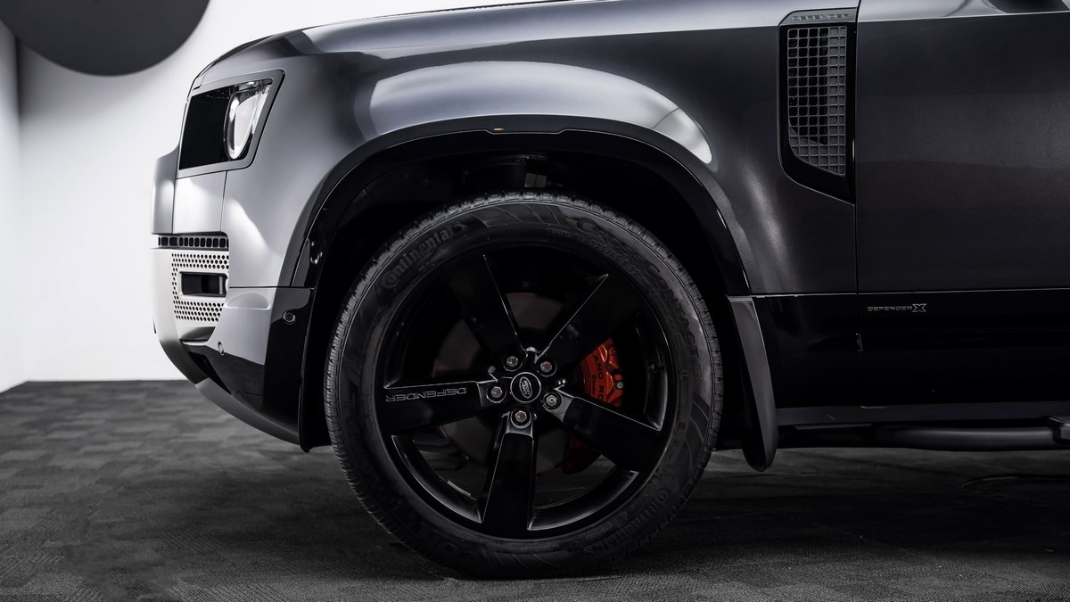 Alain Class Motors | Land Rover Defender X P400