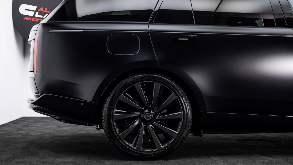 Alain Class Motors | Range Rover SV P615 LWB