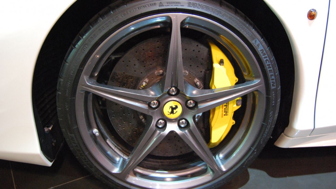 Alain Class Motors | FERRARI Italia F458